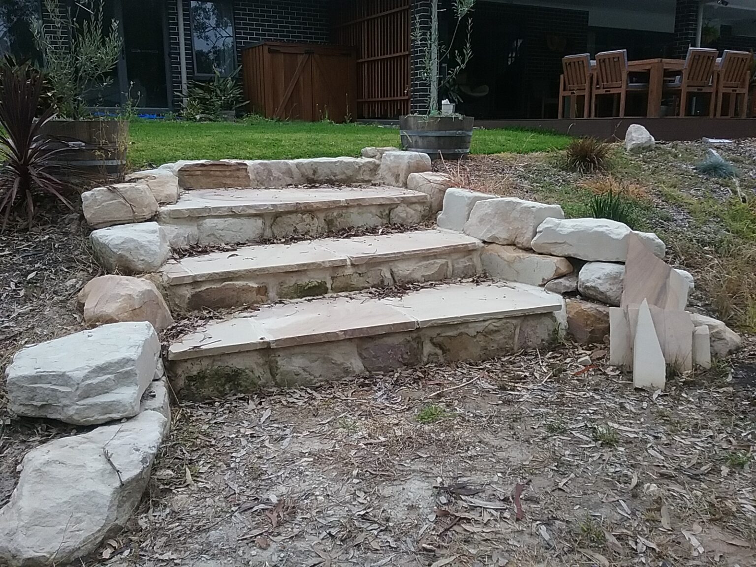 Retaining walls Newcastle, Central Coast & Northern Beaches